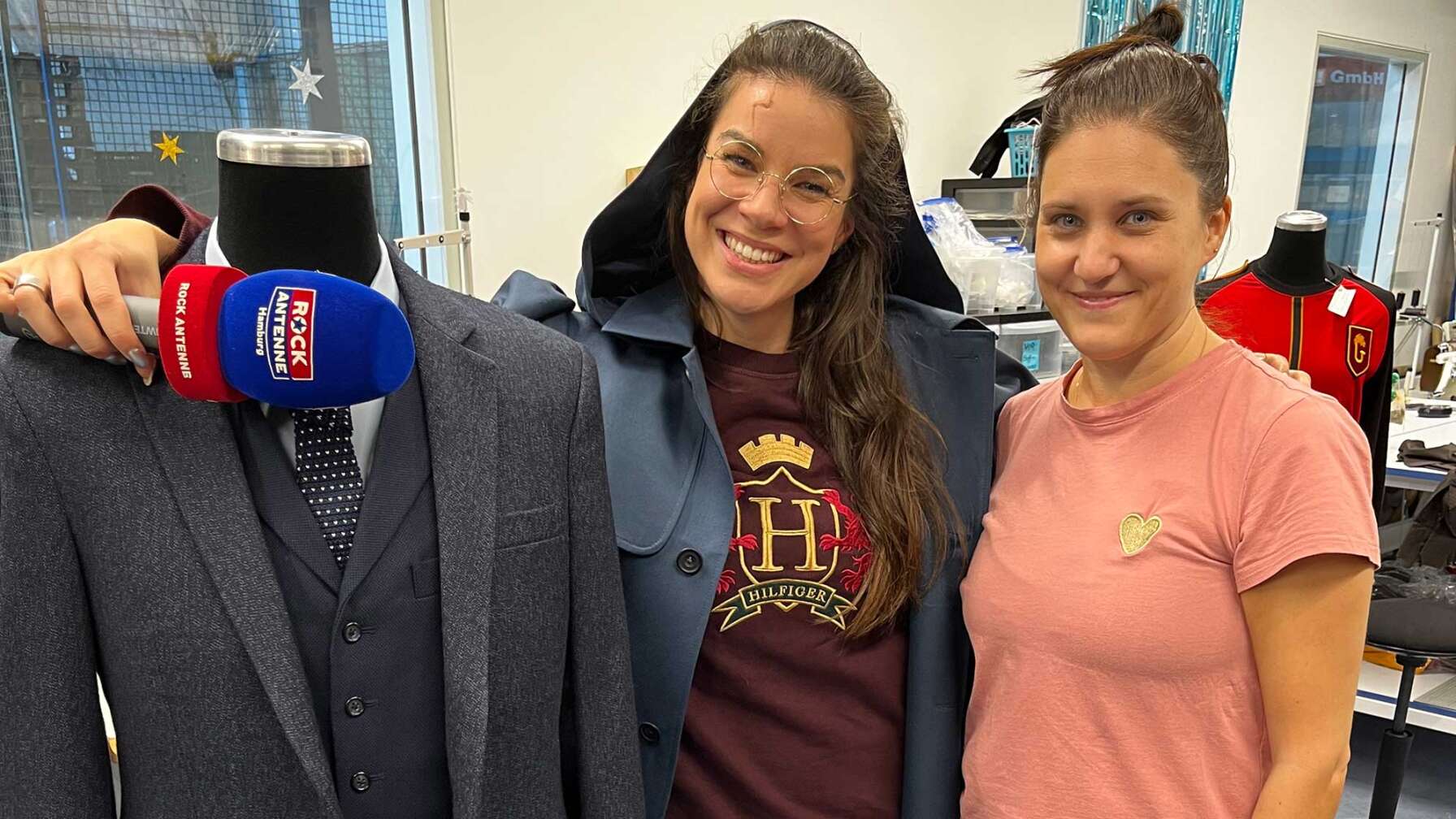 Lilly Roberts macht Praktikum bei Harry Potter: Die Fotos